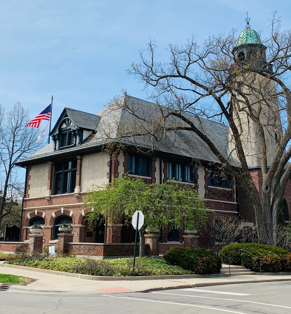 Lake Forest - Lake Forest/Lake Bluff Chamber of Commerce